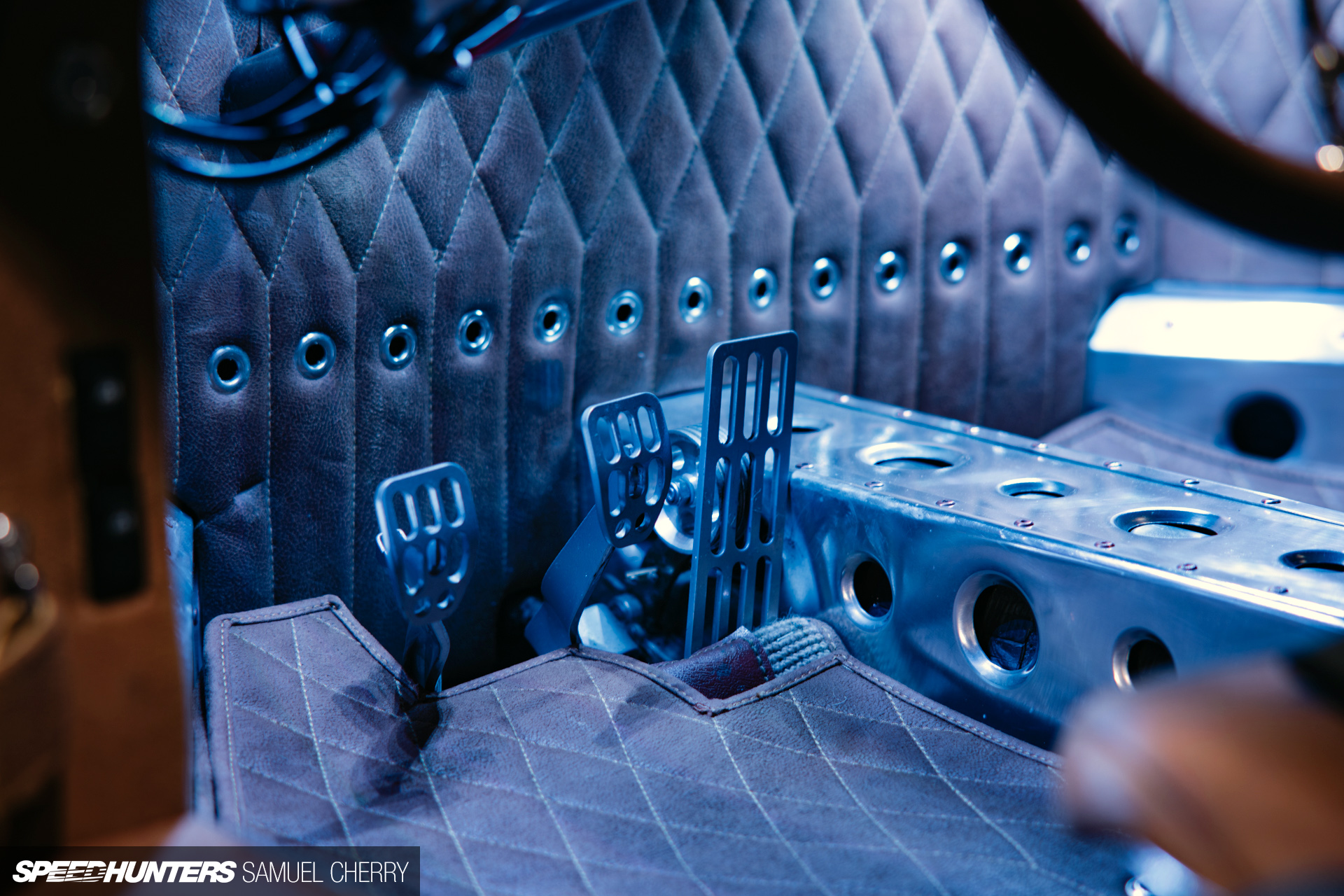 Pure Form With Function: The Outlaw Racers 356 - Speedhunters