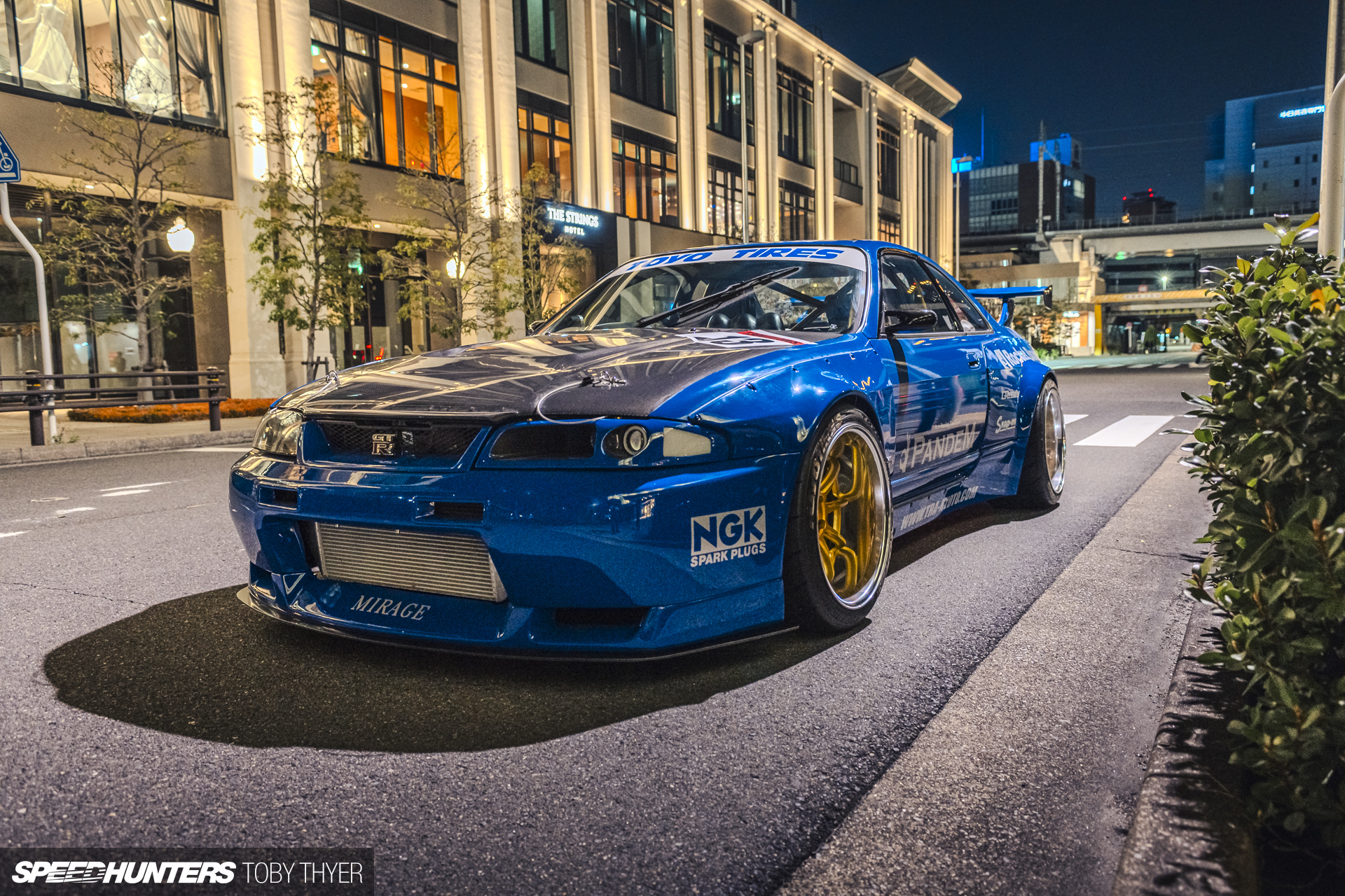 Mixing Work With Pleasure: An Extra-Wide R33 GT-R - Speedhunters