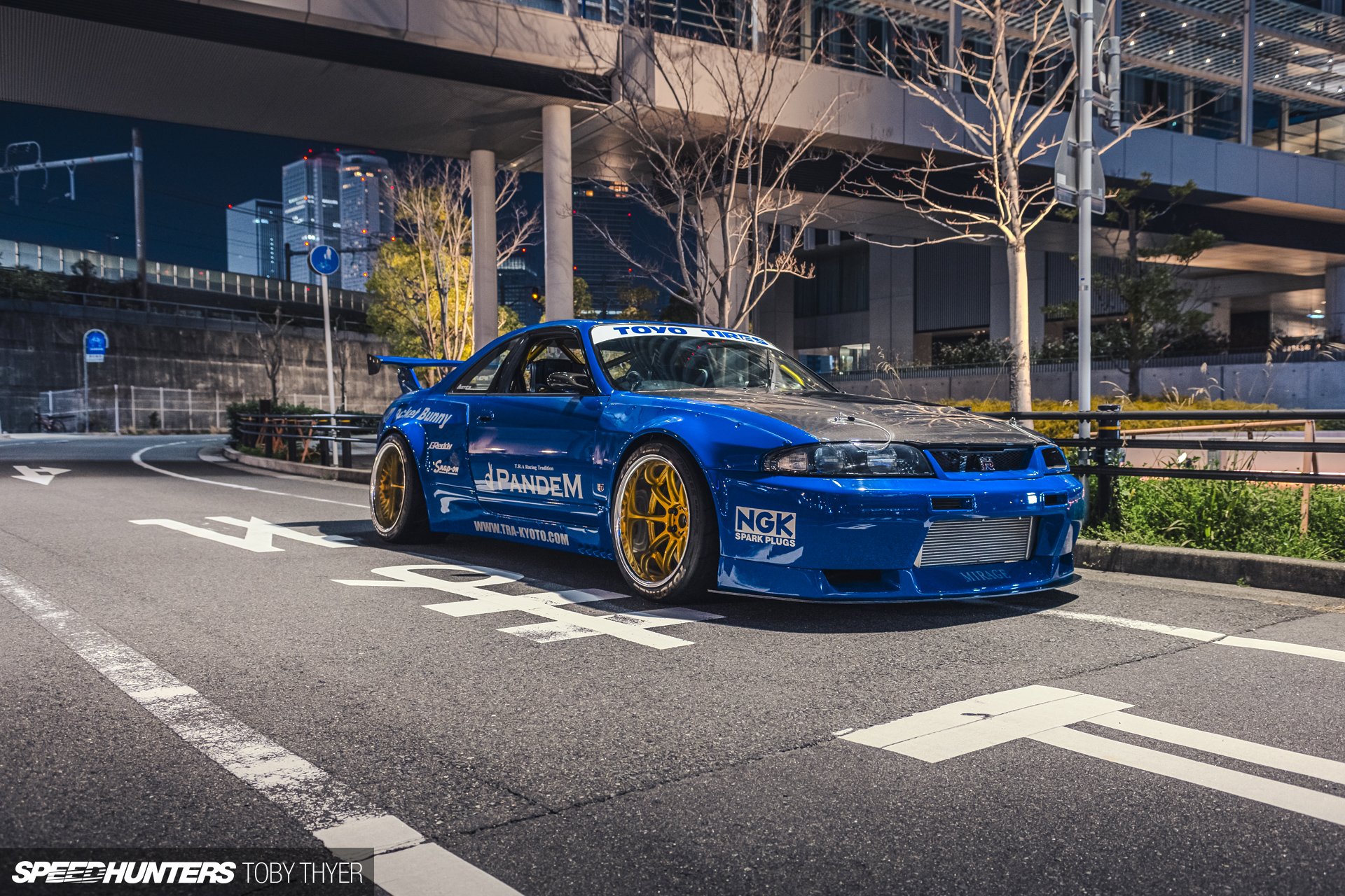 Mixing Work With Pleasure: An Extra-Wide R33 GT-R - Speedhunters