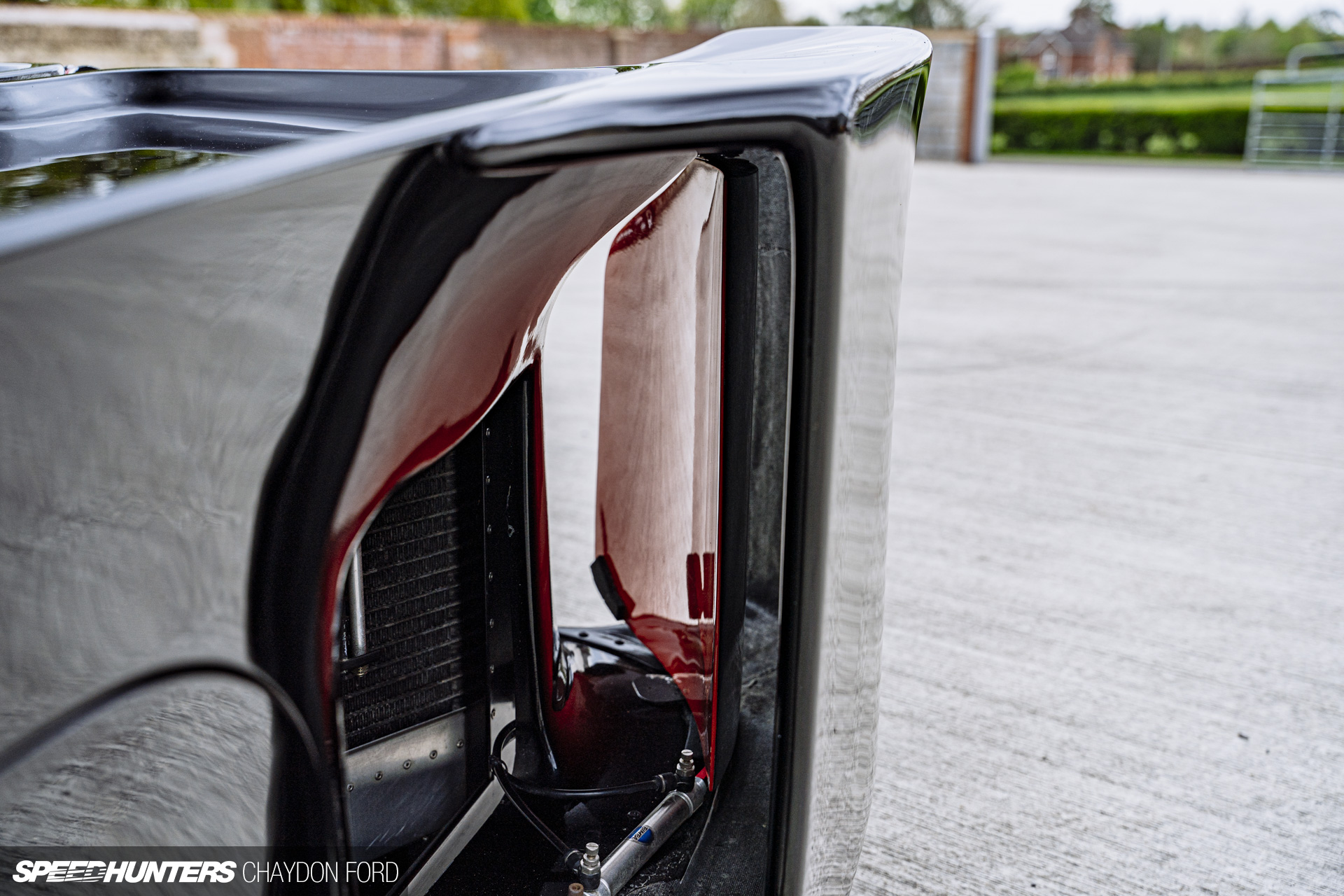 Shadow: Dare To Be Different - Speedhunters