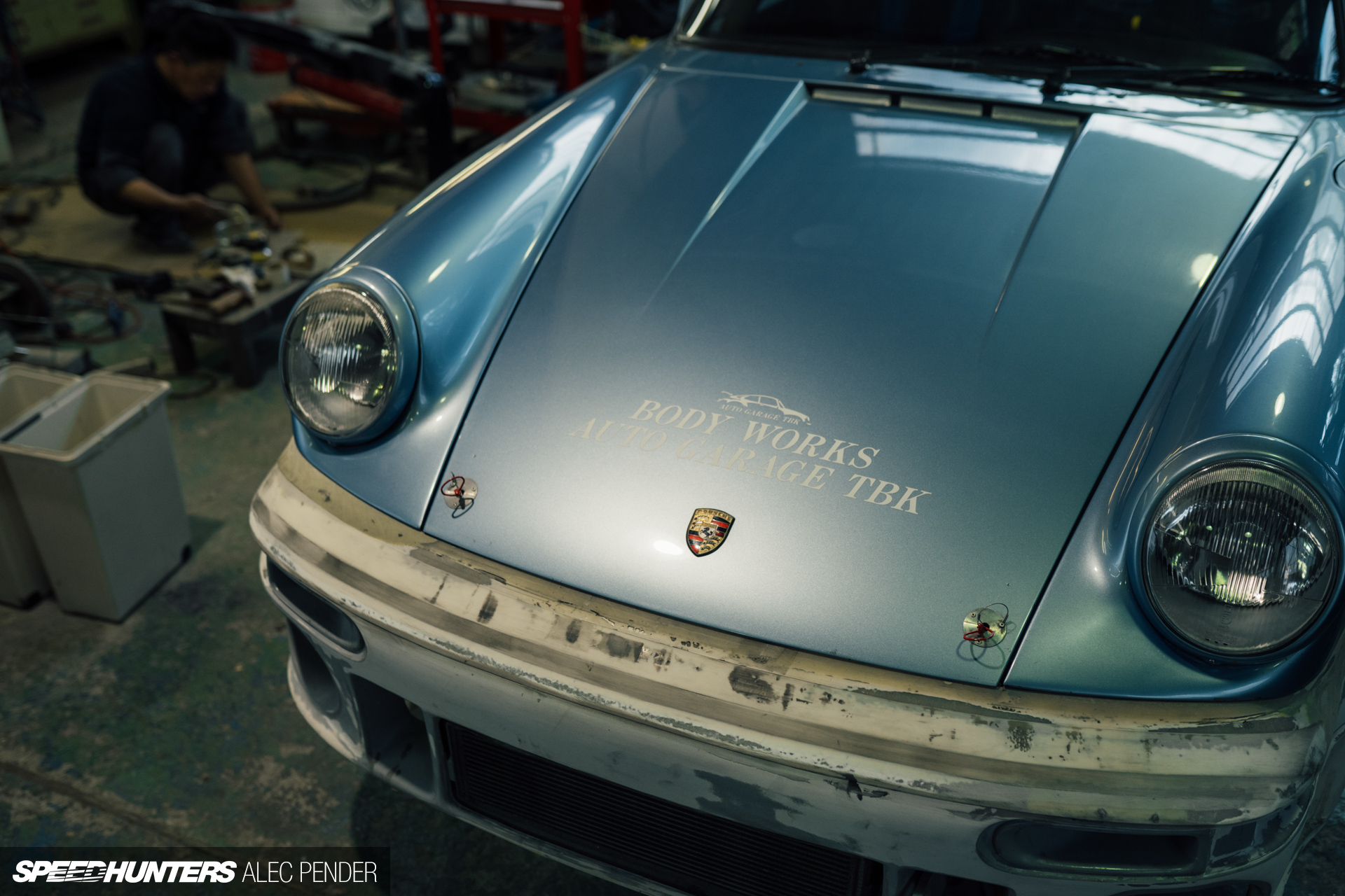 Auto Garage TBK: The Mid Night Club Porsche Factory - Speedhunters