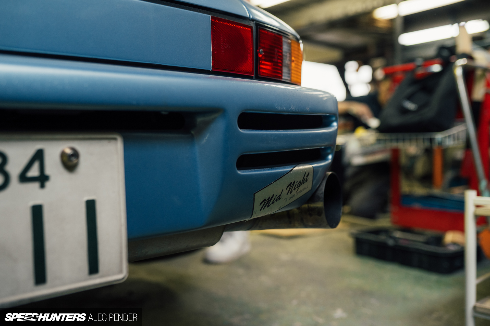 Auto Garage TBK: The Mid Night Club Porsche Factory - Speedhunters