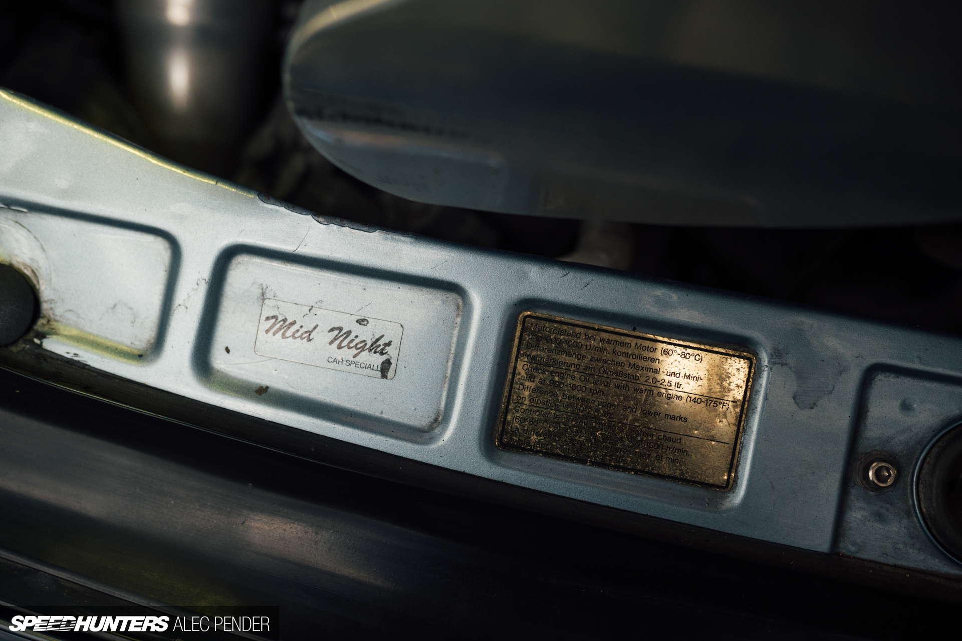 Auto Garage TBK: The Mid Night Club Porsche Factory - Speedhunters