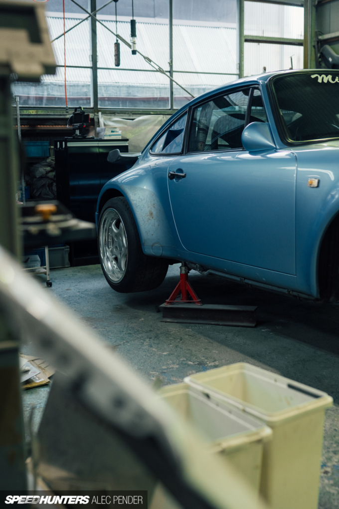 Auto Garage TBK: The Mid Night Club Porsche Factory - Speedhunters