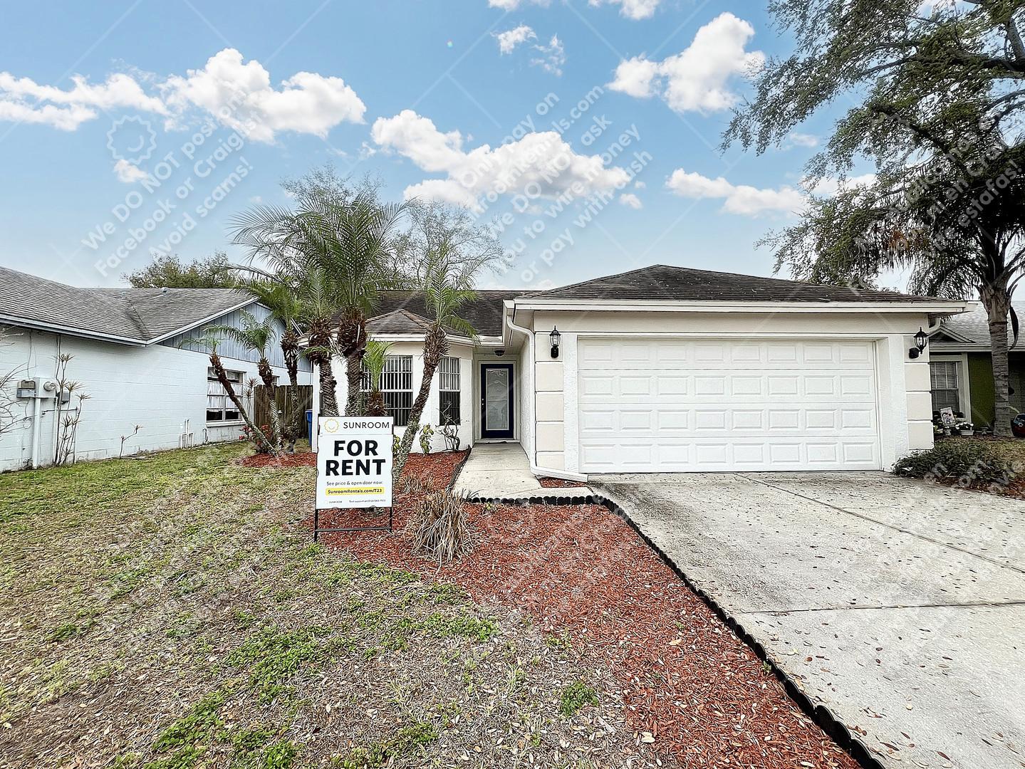 1751 Tarah Trace Dr, Brandon, FL 33510 | Sunroom Rentals