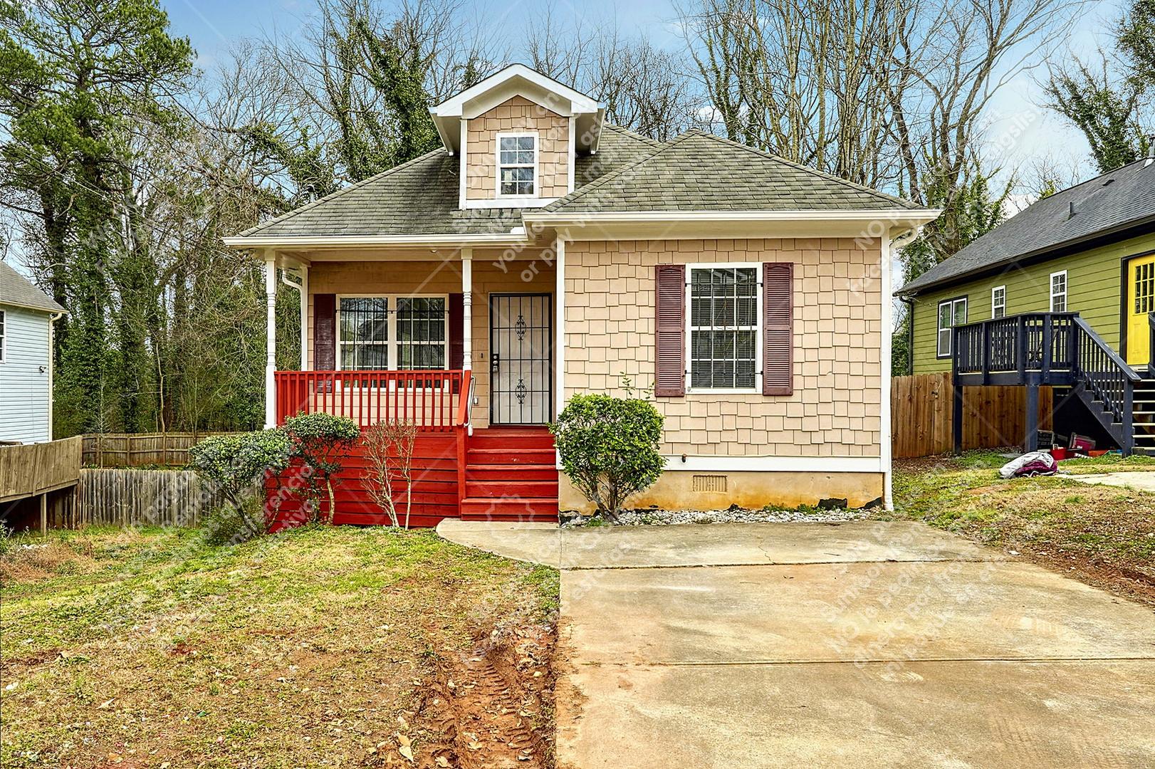 1020 Violet St SW, Atlanta, GA 30310 | Sunroom Rentals
