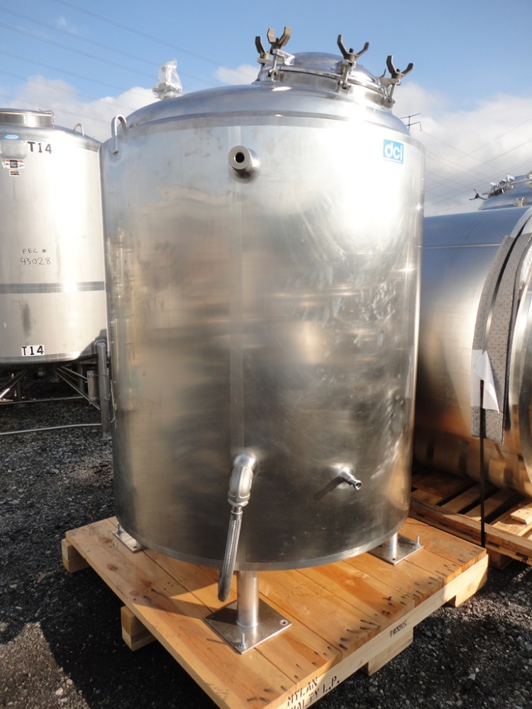 DCI 600 Gallon Stainless Steel Tank Vessel
