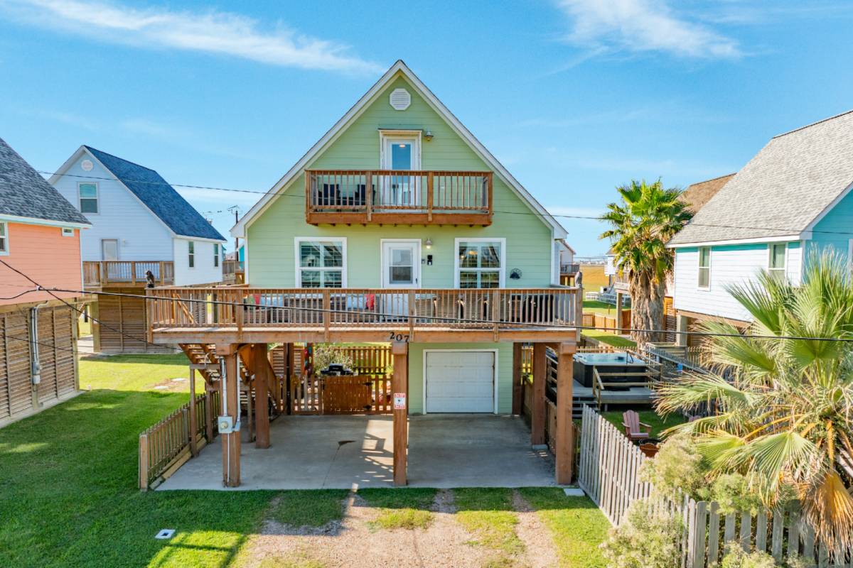 Surfside Beach Vacation Rental | NEW | Walk to Beach | Bay | Hot Tub ...