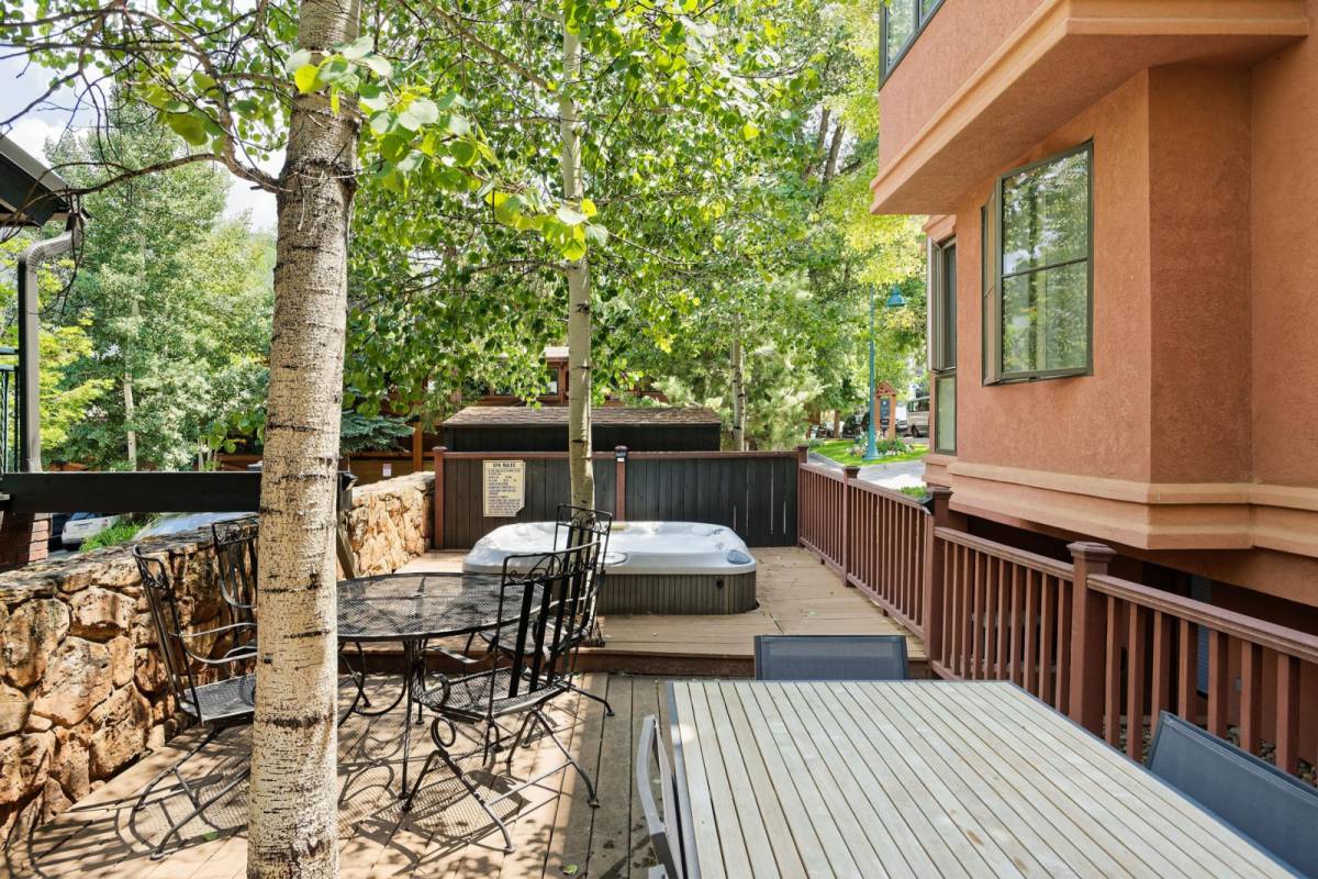 Aspen Vacation Rental | Heart of Aspen. Block to Lifts, Restaurants ...