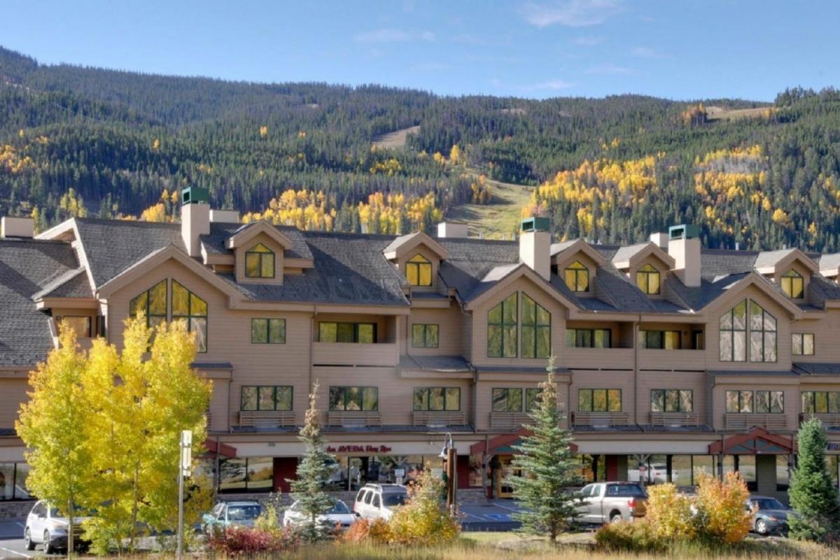 Keystone Vacation Rental | Experience In-House Shopping & Dining While ...