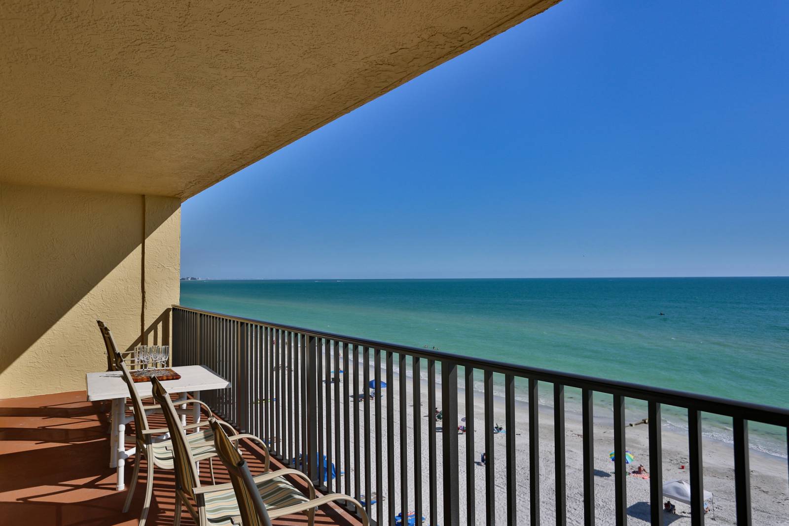Madeira Beach Vacation Rental | Top floor beachfront condo. Incredibly ...