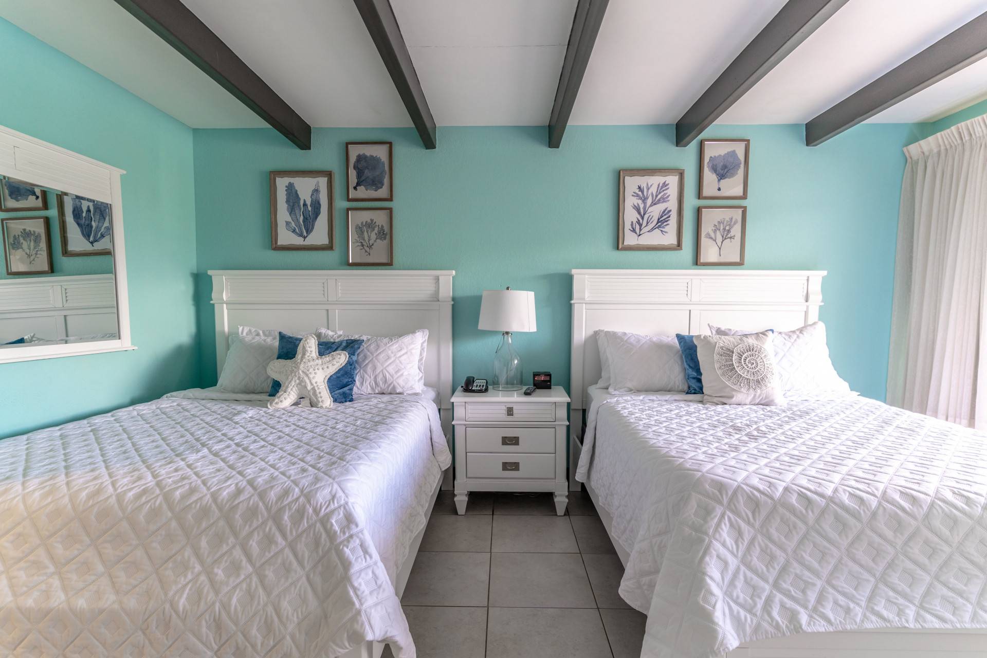 Stunning Canal Views And Scenic Setting - Cozy Florida Getaway - Tampa Bay, FL