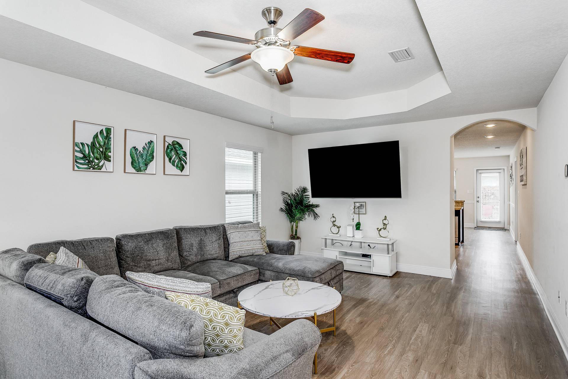 Charming Home With Fenced Yard And Spacious Living - Cozy Retreat - Pensacola, FL