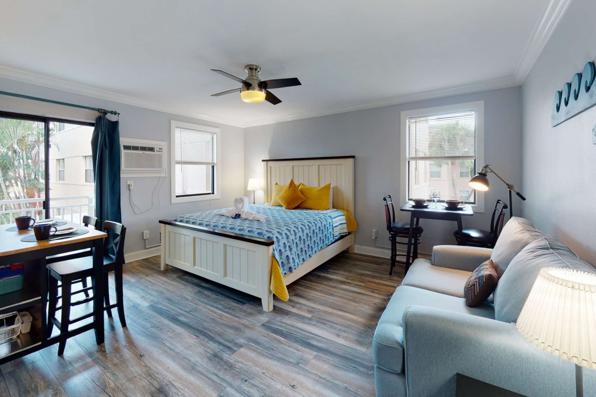 805 - Friendly Native Beach Resort - St. Pete Beach, FL