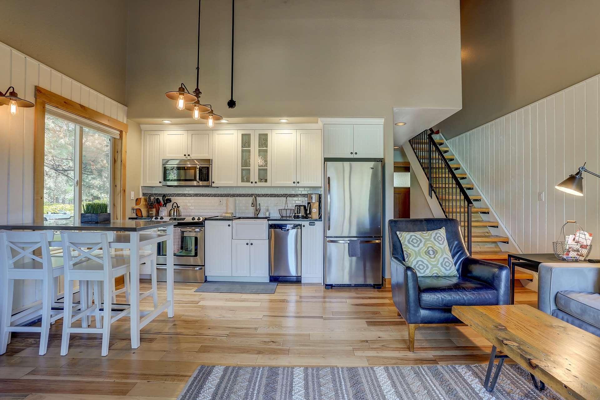 Mountain Escape With Outdoor Pool And Hot Tub - Cozy Adventure Retreat - Bend, OR