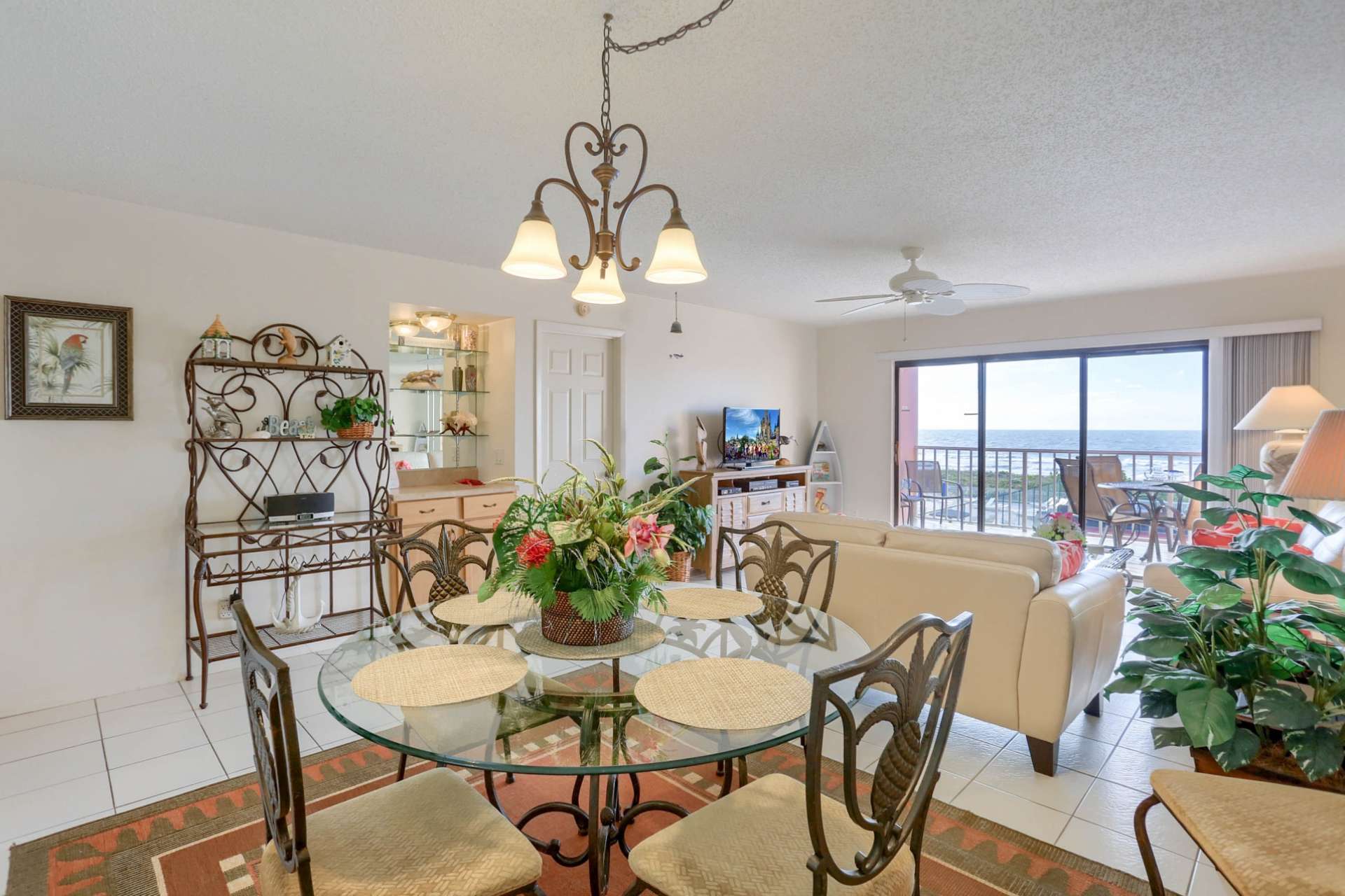 Beachfront Beauty With Private Balcony, Pool, Tennis, Hot Tub, Free Activities! - Indian Rocks Beach, FL