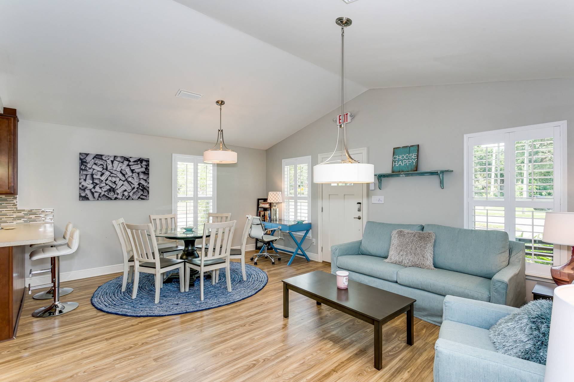 Charming Accessibility Features And Cozy Comfort - Delightful Retreat - Pensacola, FL