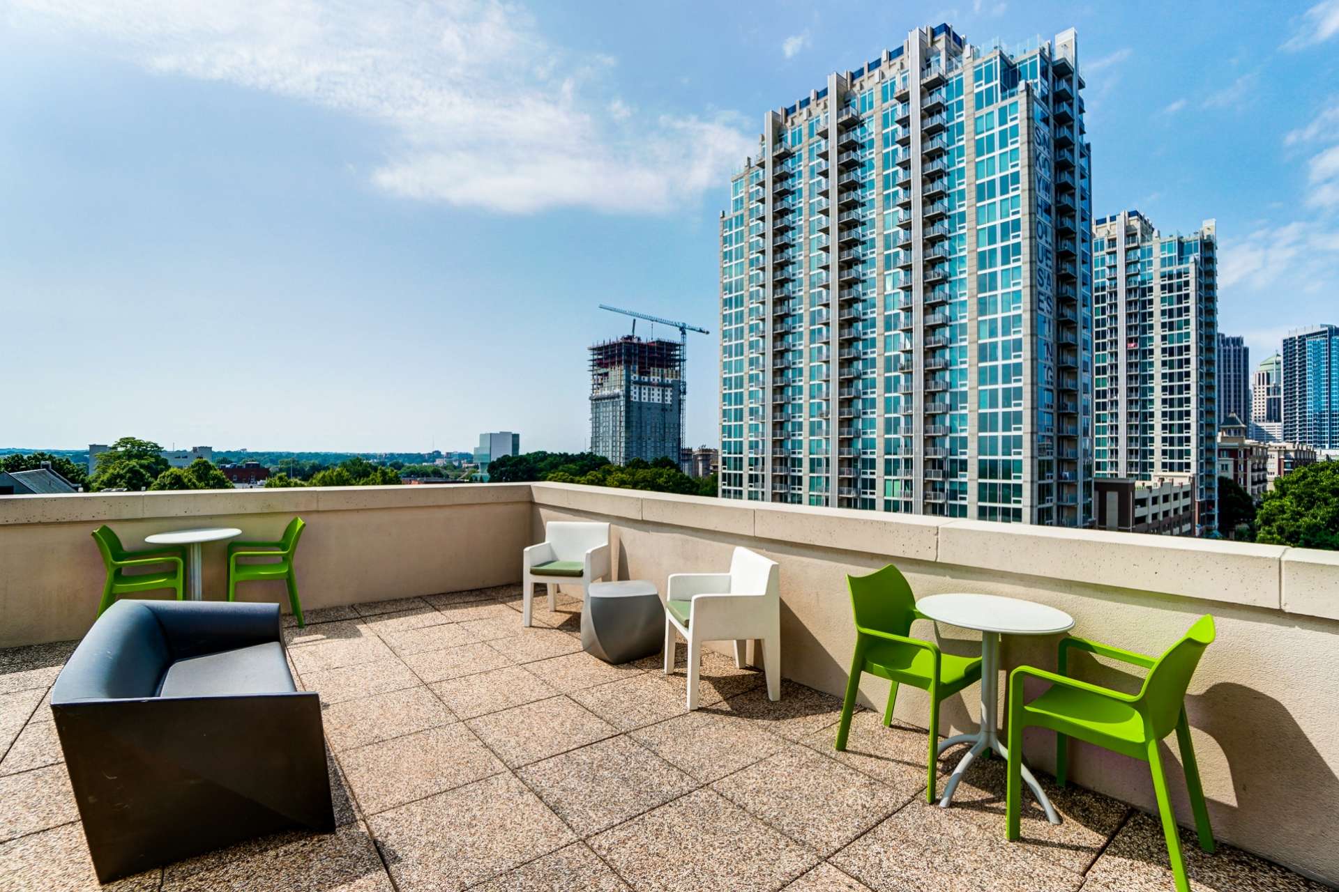 Rooftop Terrace And Plunge Pool - Stunning Urban Oasis - Charlotte, NC