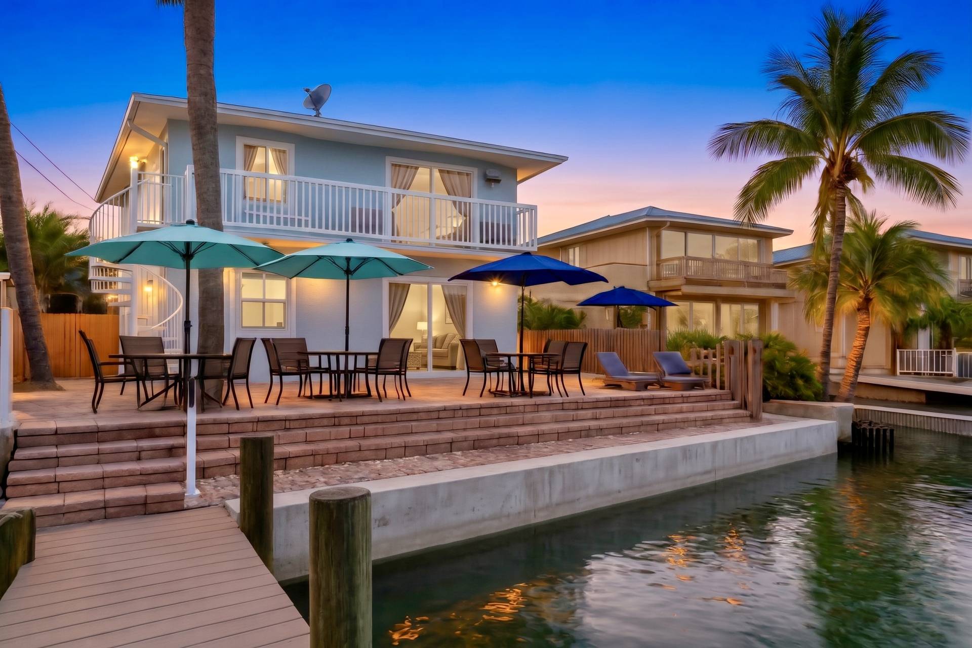 Coastal Breeze Siesta (C) - Manatee - Casey Key, Florida