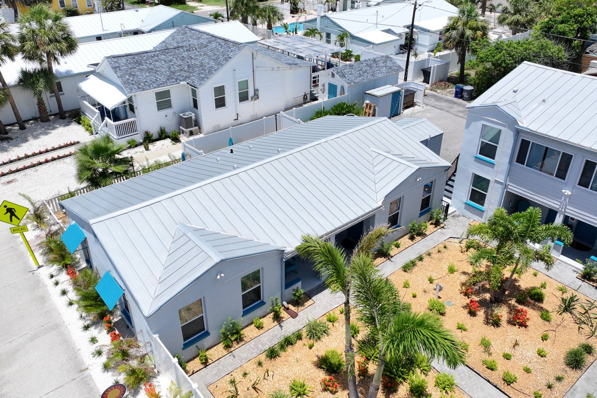 Coastal Getaway With Outdoor Patios - Charming Duplex Retreat - Madeira Beach, FL
