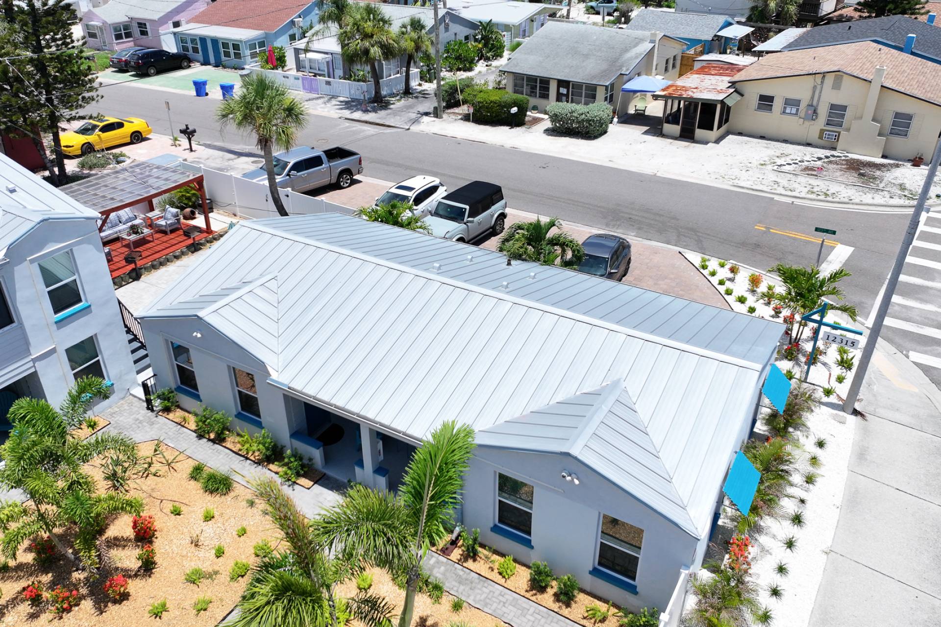 Silver Sands - Silver Suite - Madeira Beach, FL