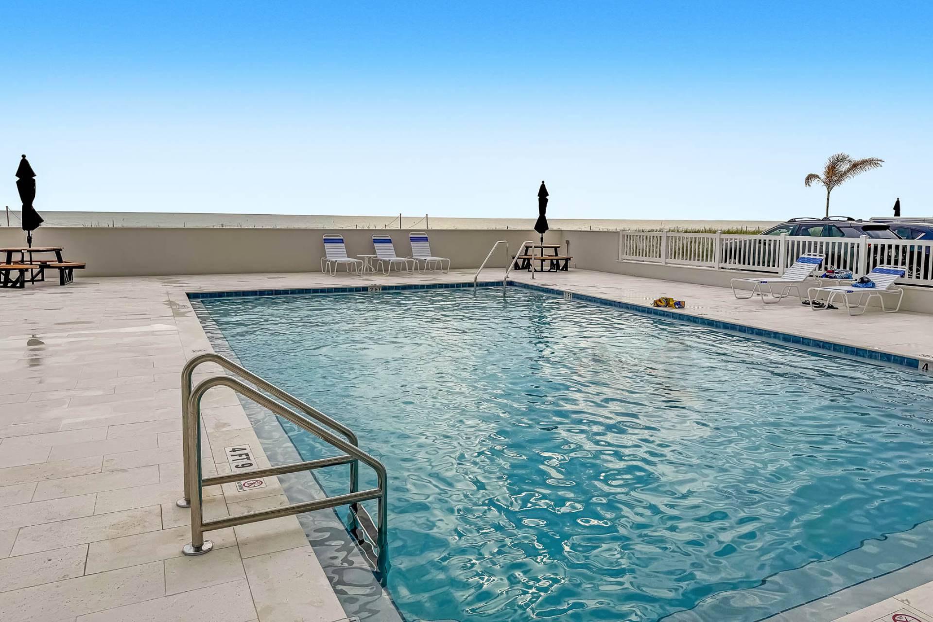 607 - Sunset Chateau - Treasure Island, FL