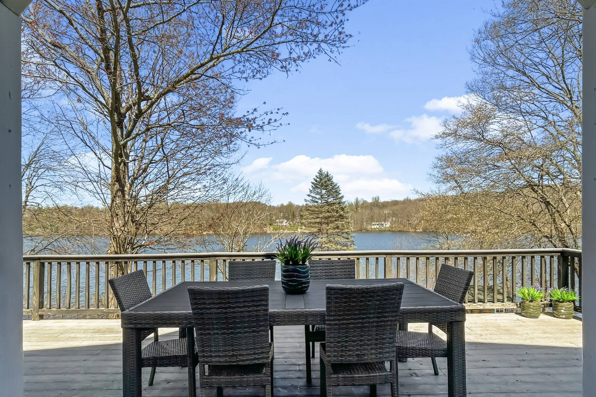 Newtown Vacation Rental | Cottage at Sunny Day | STR LOS Discounts ...