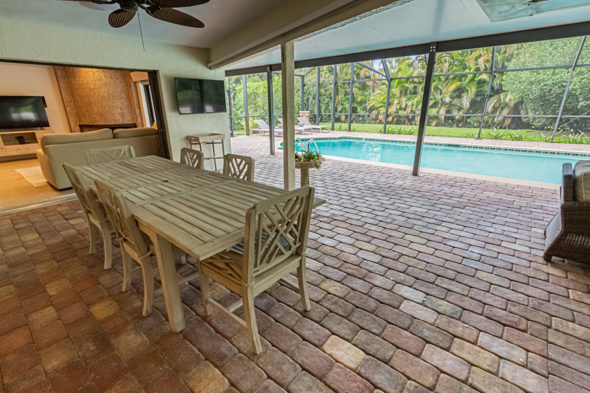 Naples Vacation Rental | Kings Lake- 3 BR home w/3 en suite baths ...