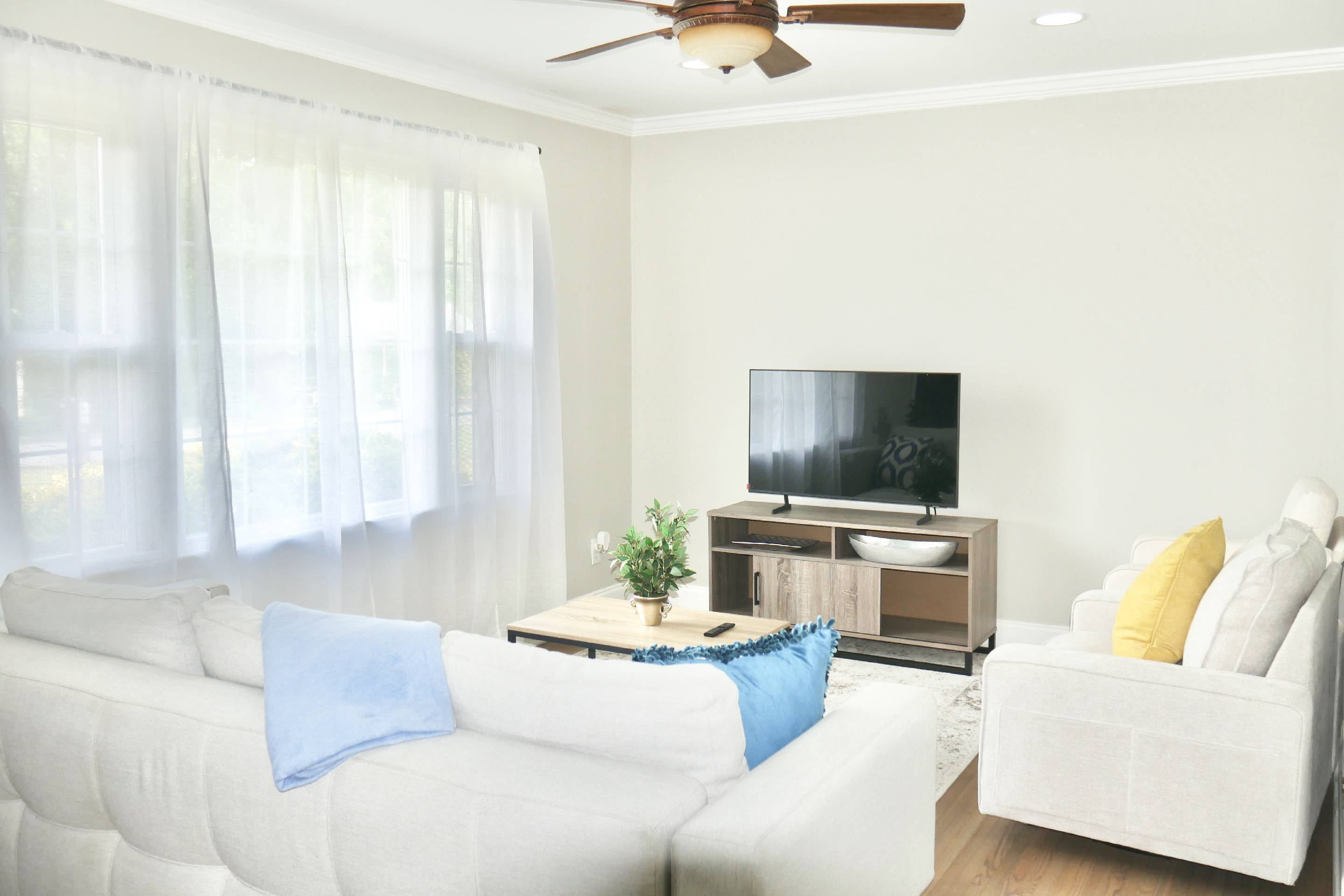 Spacious Fenced-in Backyard And Modern Amenities - Charming Pineville Escape - Charlotte, NC
