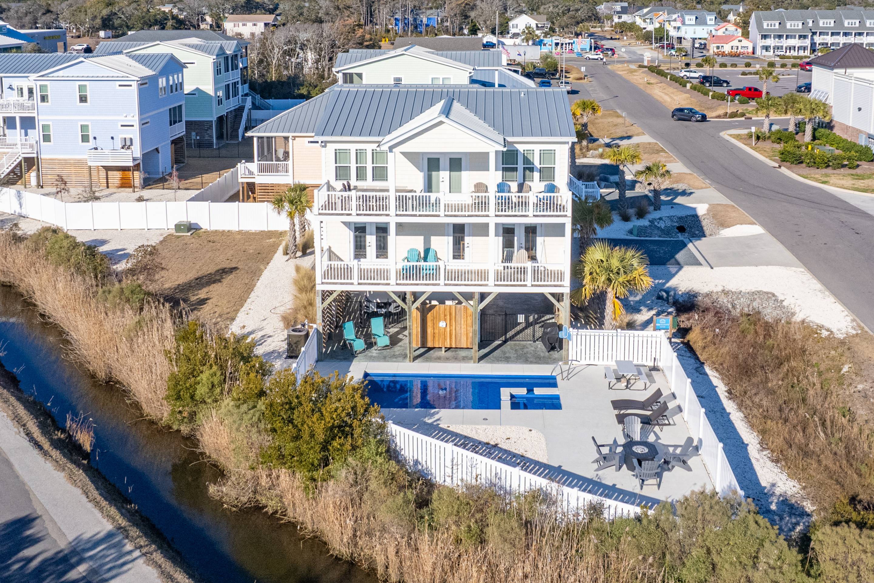 R&r By The Sea - Oak Island, NC
