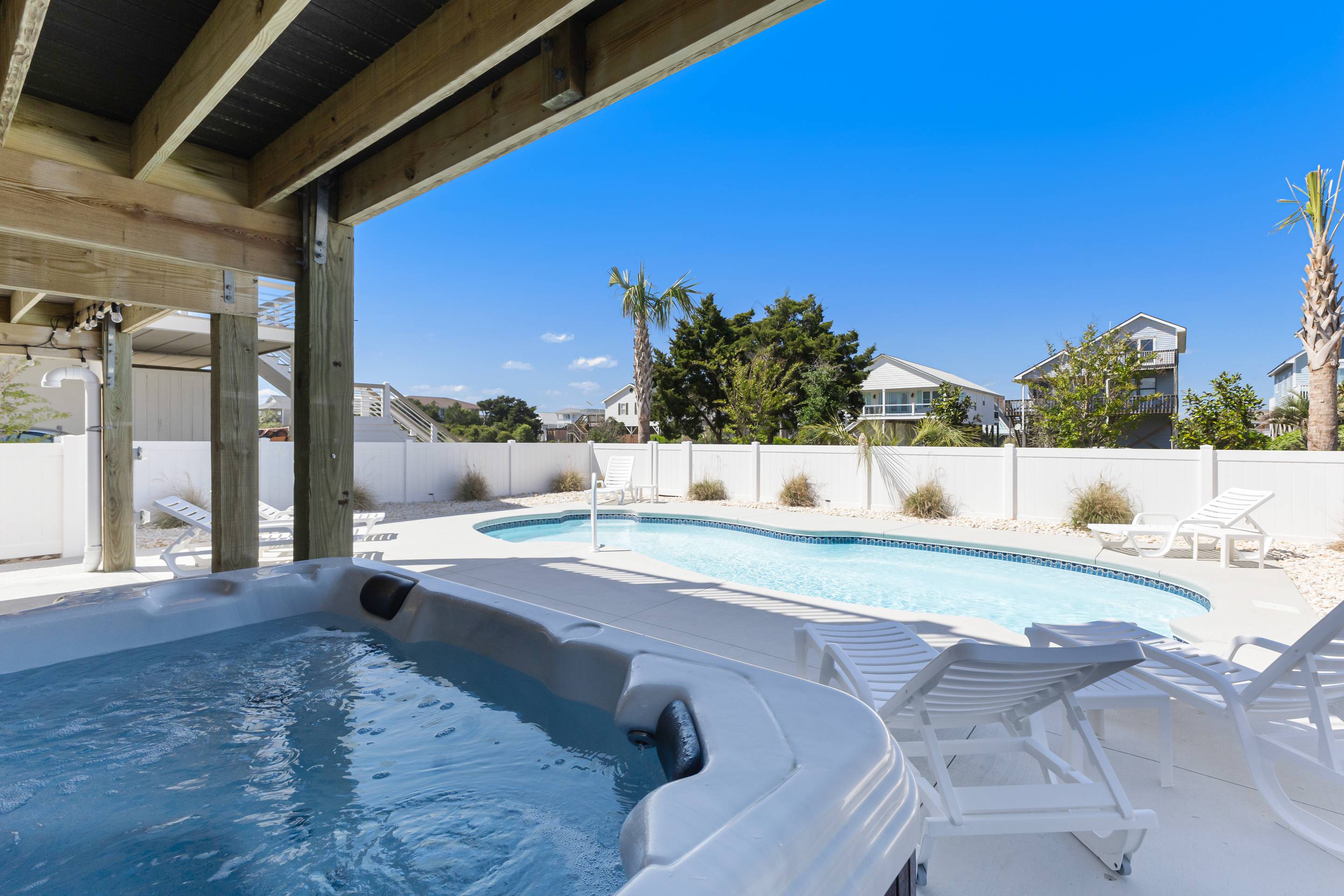 Ocean View And Heated Saltwater Pool - Stunning Coastal Haven -