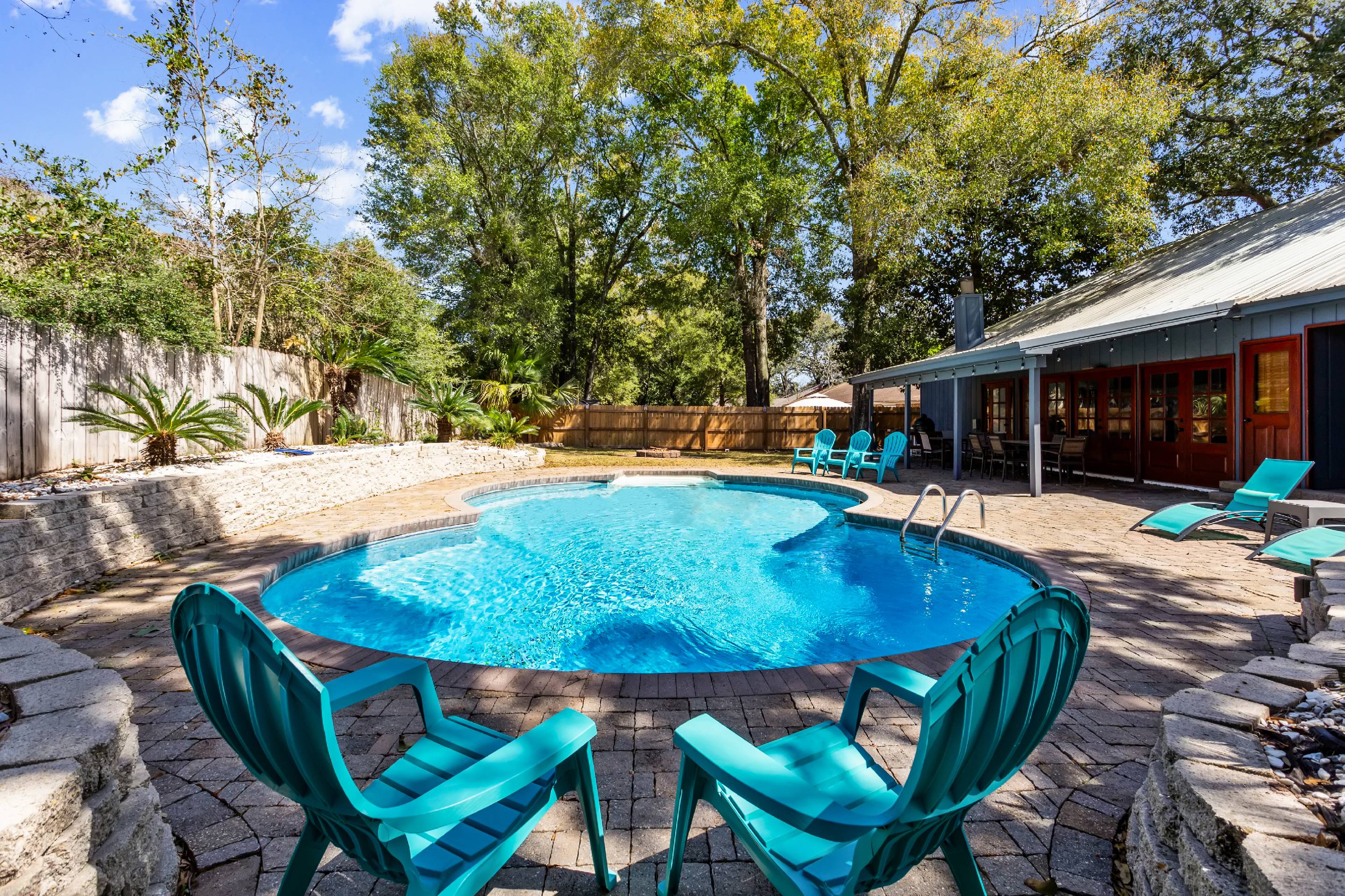 4527 Whisper Way - Pensacola, FL