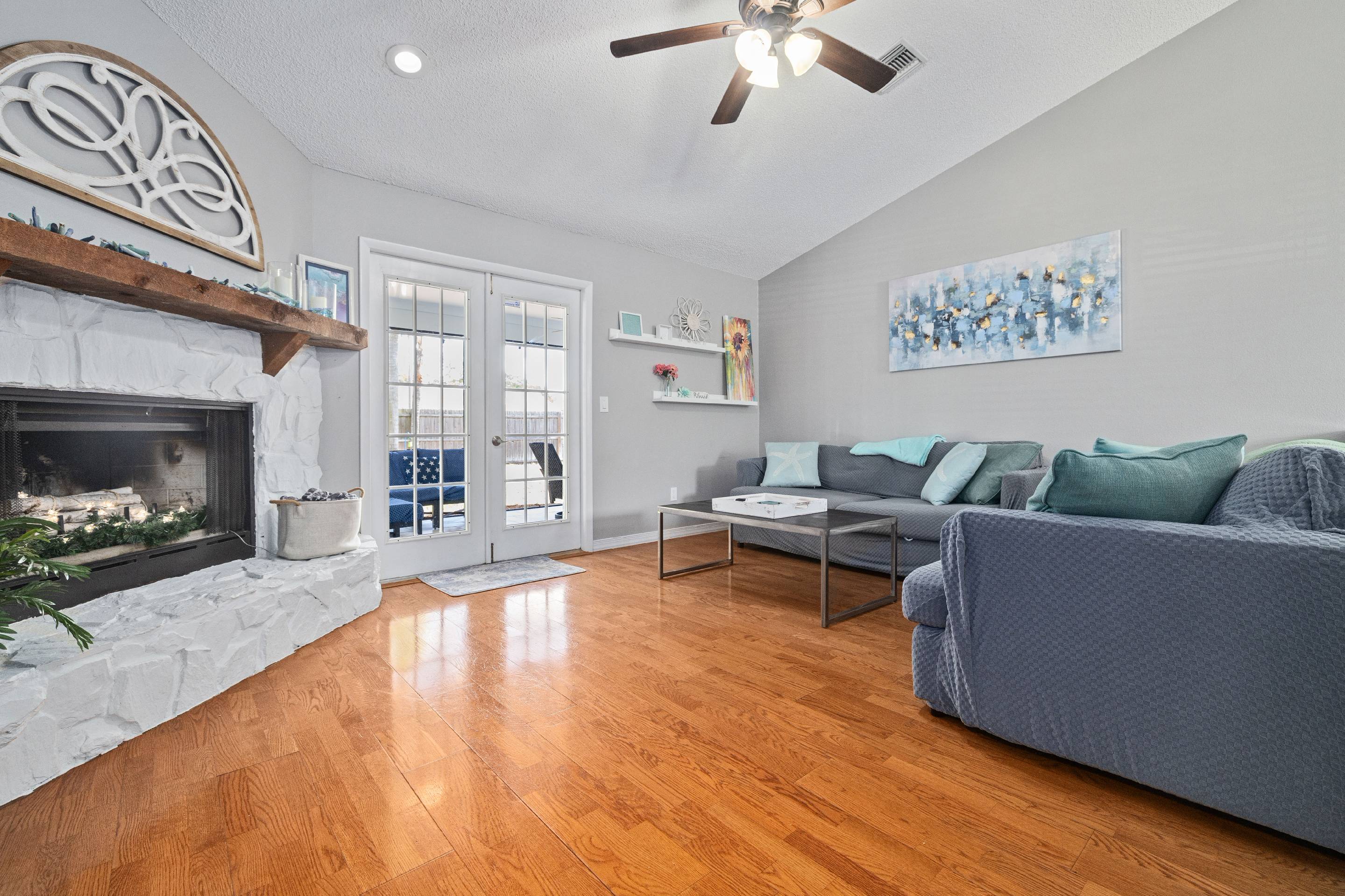 Charming Outdoor Oasis With Bikes And Games - Delightful Retreat - Dunedin, FL