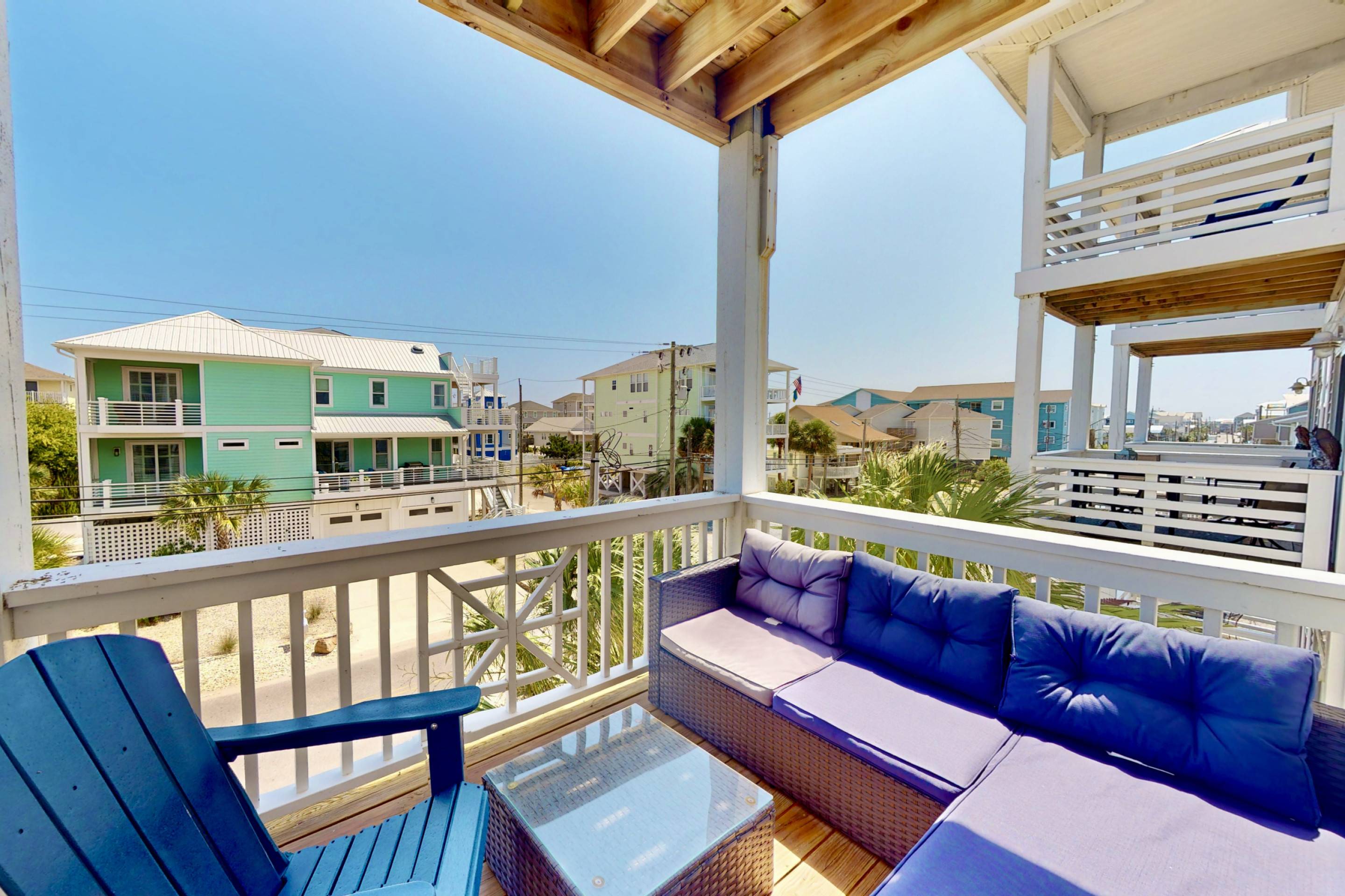 Spacious Outdoor Oasis With Ocean Views - Charming Coastal Retreat - Carolina Beach, NC