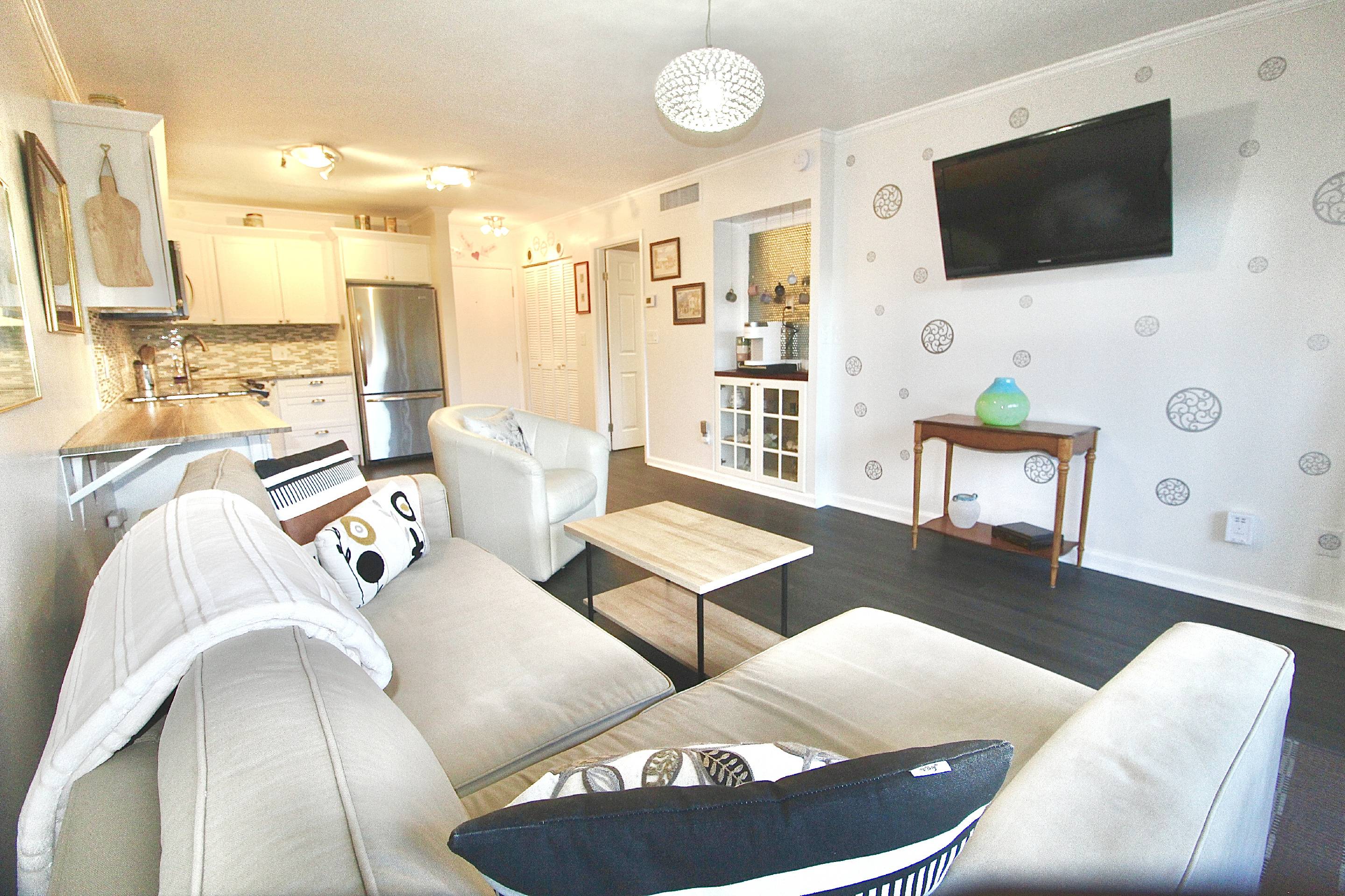 Tennis Courts And Golf Access - Charming Coastal Retreat - Fort Pierce, FL