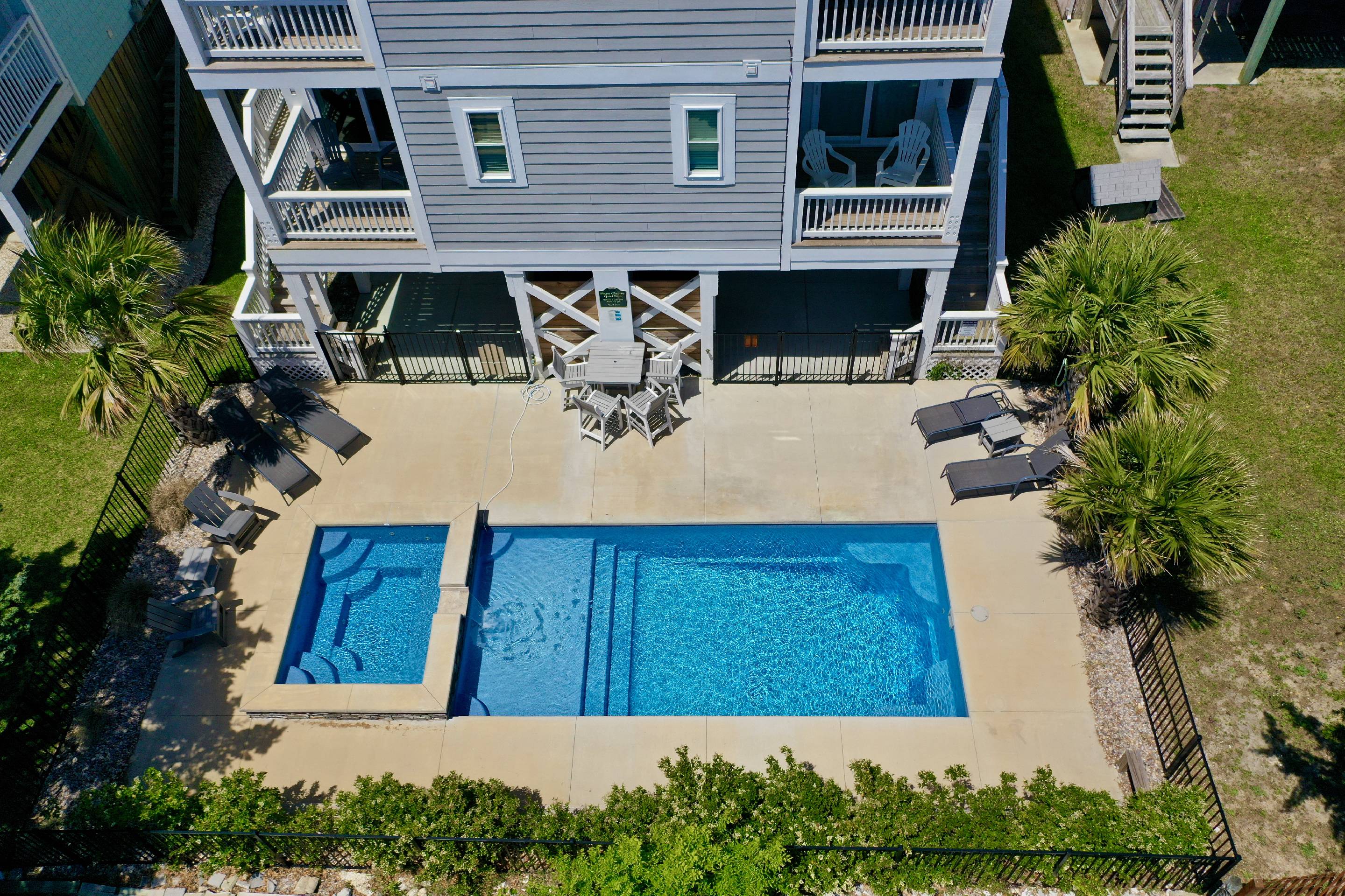 Gourmet Kitchen And In-ground Pool - Stunning Family Getaway - Carolina Beach, NC