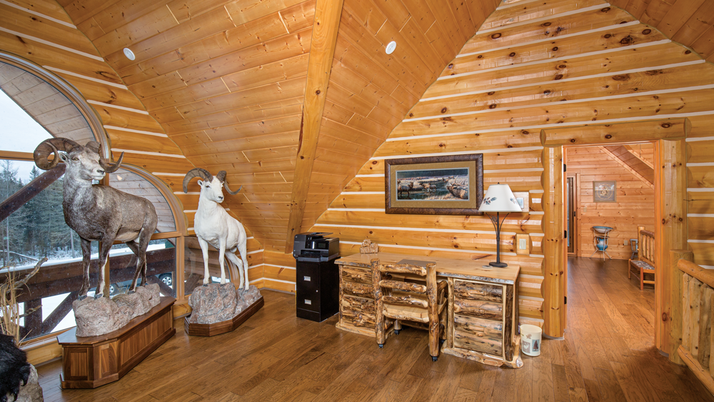 This Log Home Is a Hunter's Paradise