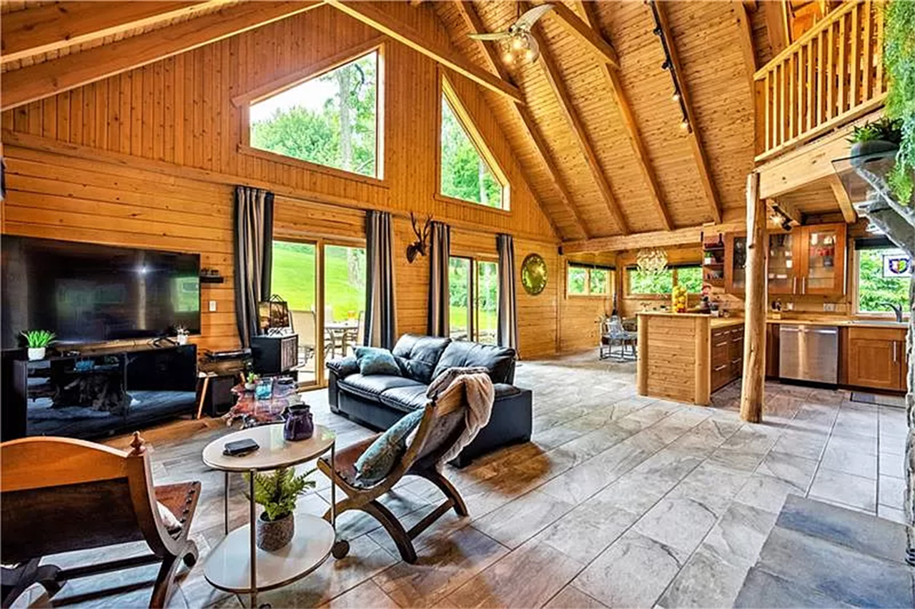 Cedar Direct Log Homes