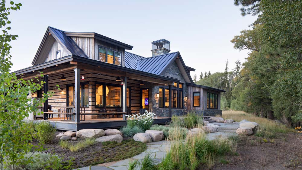 A Mountain Modern Mystique near the Rockies