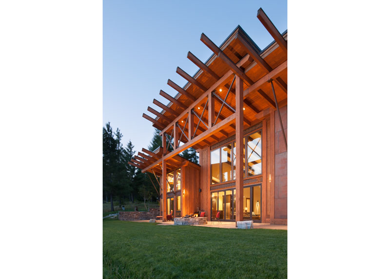 Mountain Modern: A Contemporary Timber Home