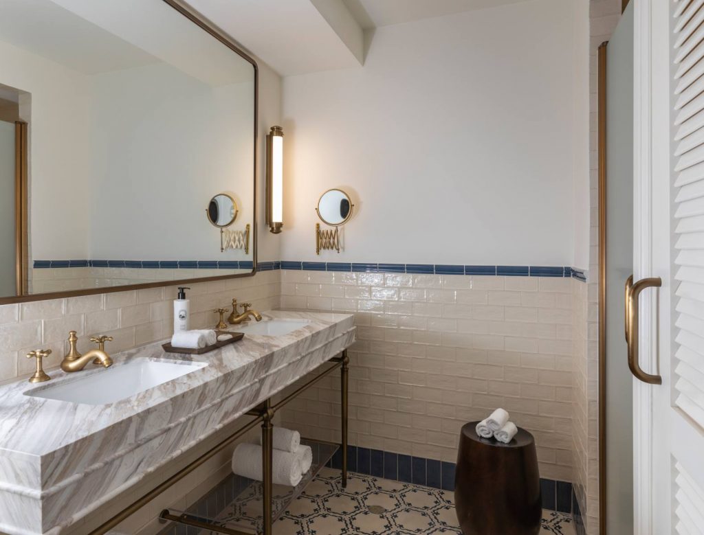 Superior Plaza Courtyard View Room, 1 King Bed - Sofitel Legend Casco ...