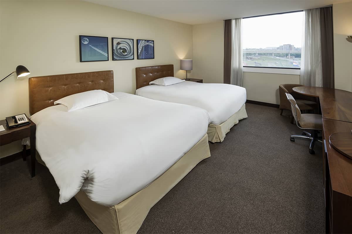 SUPERIOR ROOM, 01 king size bed, Led TV 42', bathtub - Pullman São ...