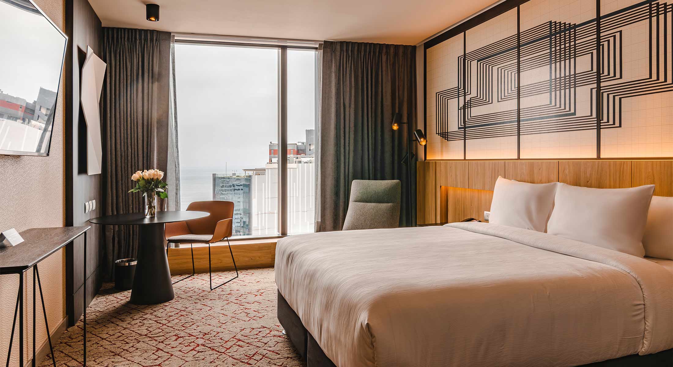 Premium Deluxe King Room, Executive Lounge access - Pullman Lima ...