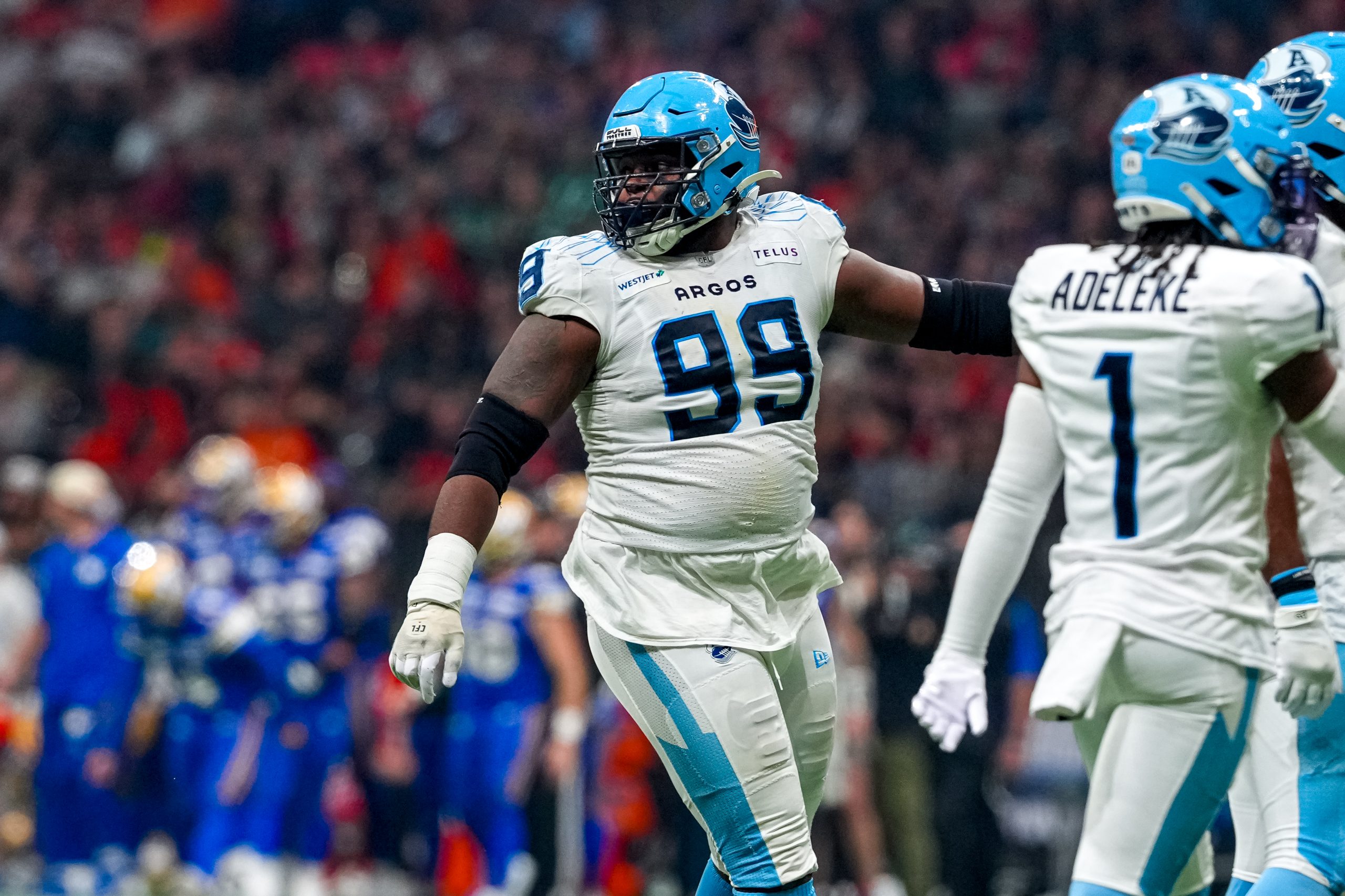 Toronto Argonauts' DL Ralph Holley works out for Tennessee Titans ...