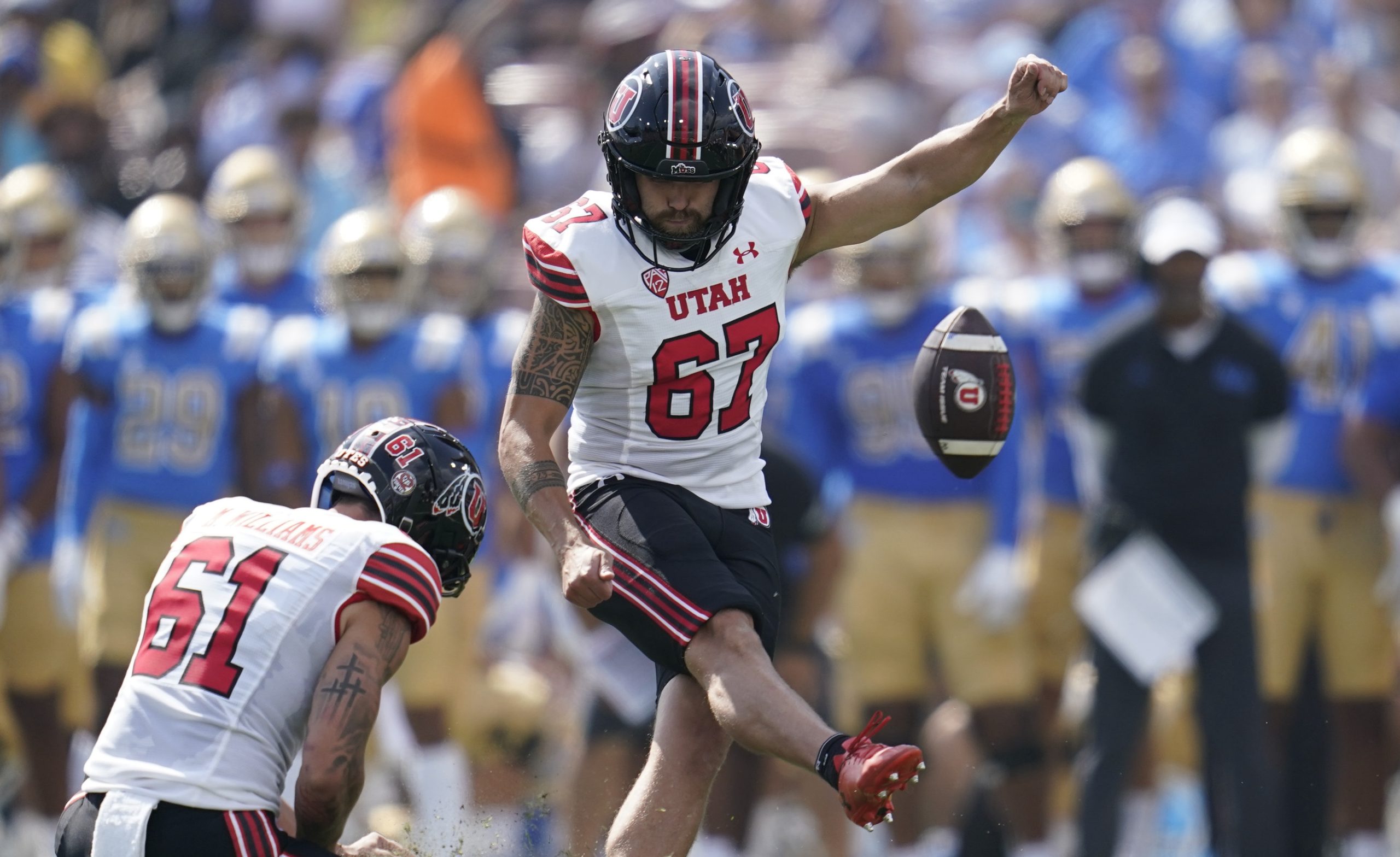 Calgary Stampeders sign 32-year-old rookie kicker Jordan Noyes, move ...