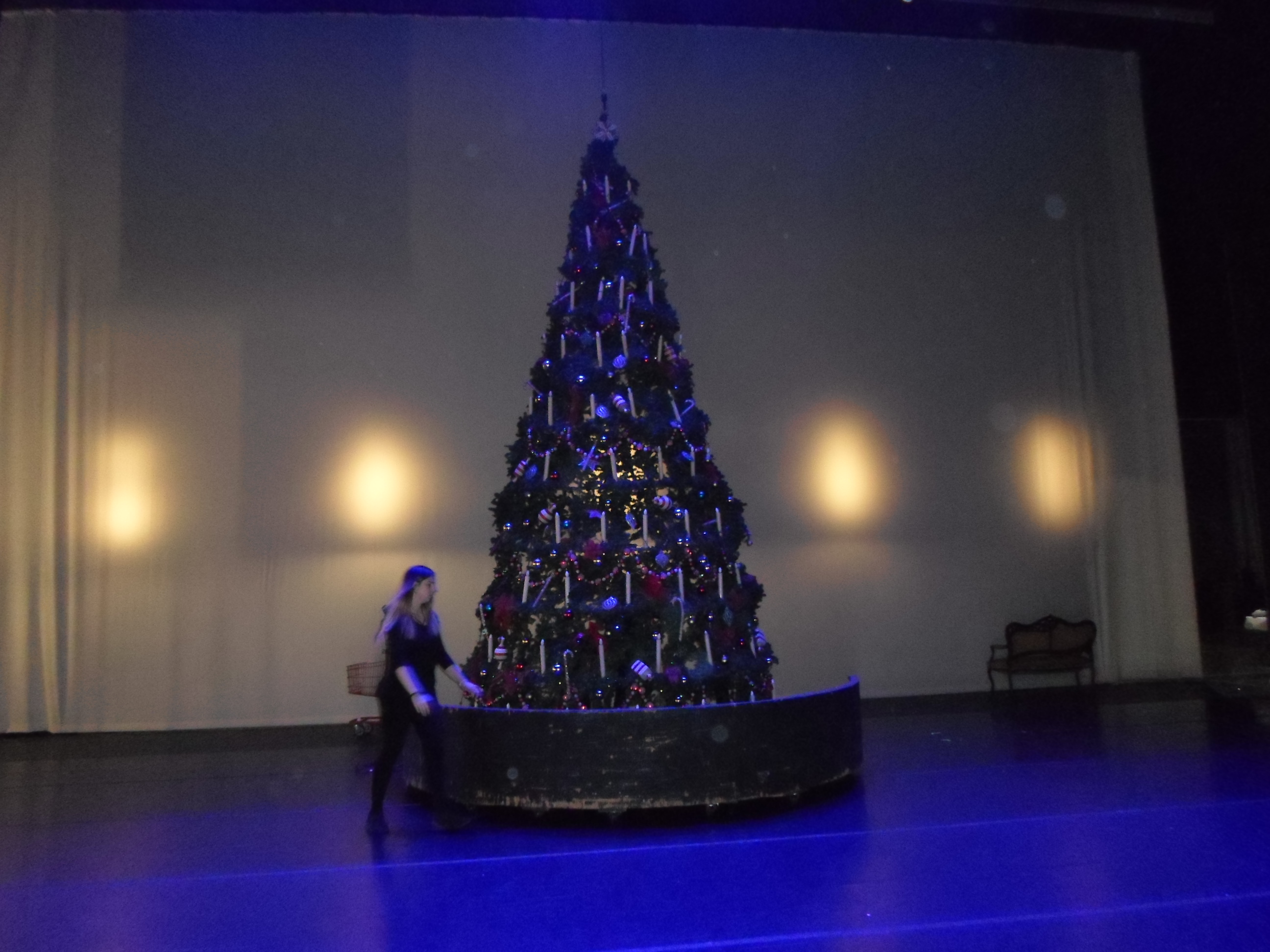 Lincoln Park's 'Nutcracker' Backstage - Beaver County Radio