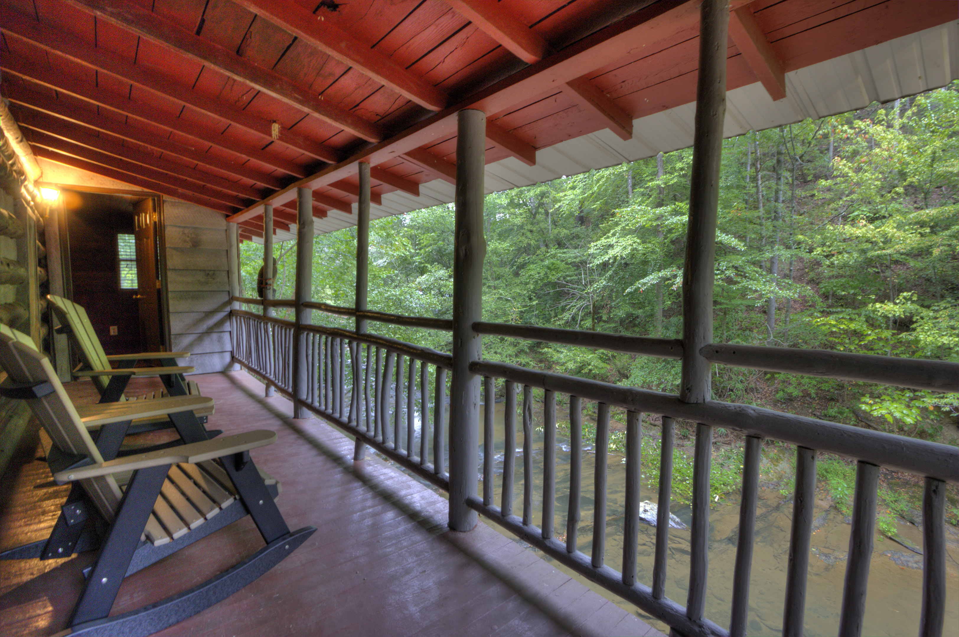 Pigeon Forge Cabin - Waterfall's Edge - 3 Bedroom - Sleeps 8