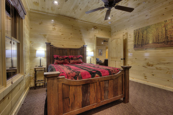 Gatlinburg Cabin - The Gatlinburg Lodge - 20 Bedroom - Sleeps 60