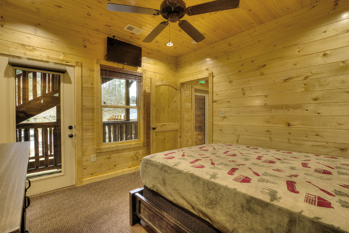 Gatlinburg Cabin - The Gatlinburg Lodge - 20 Bedroom - Sleeps 60