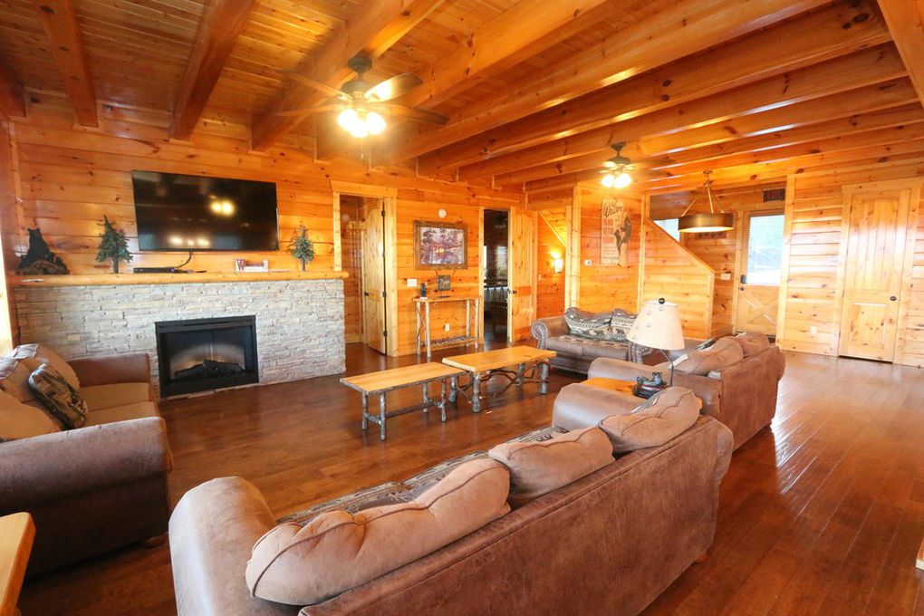 Pigeon Forge Cabin - Amazing Views Mansion From $645.00